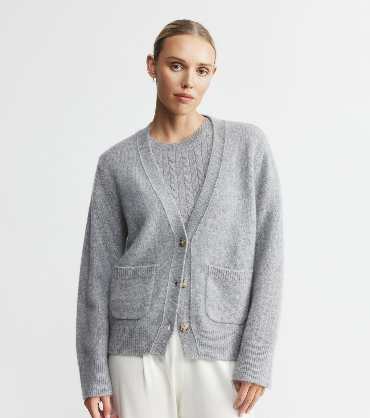 Essential Cashmere Featherweight Cardigan - Black – Elle & Riley Cashmere